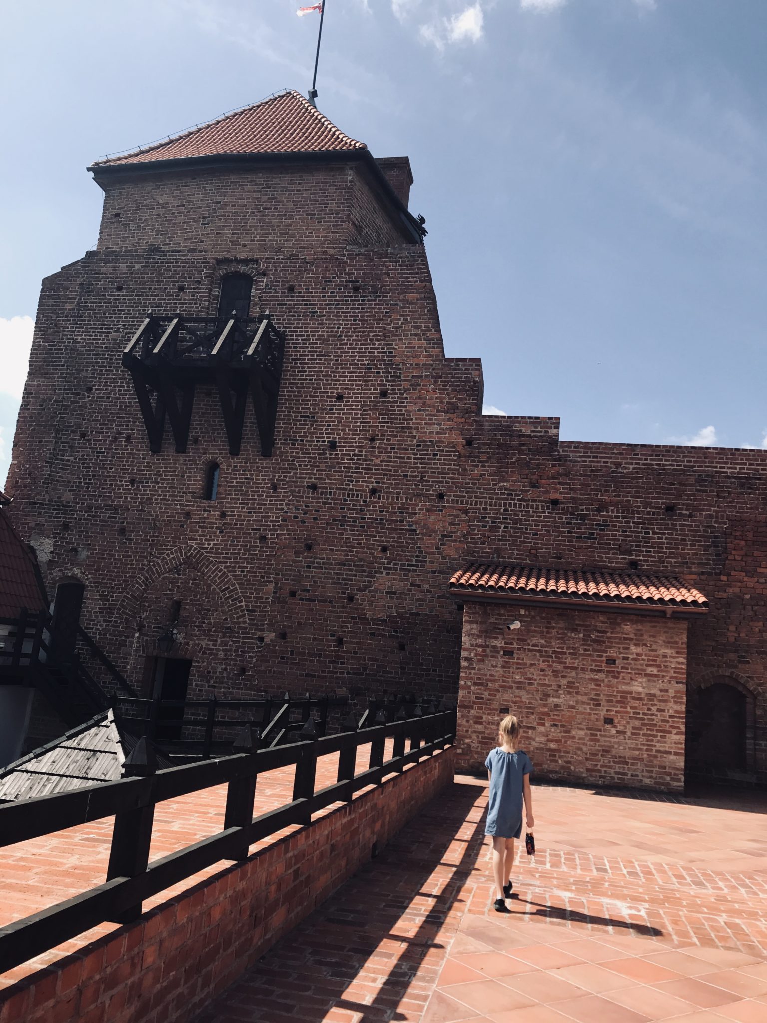 Liw – największe atrakcje – Zamek w Liwie i spływy kajakowe po Liwcu ...